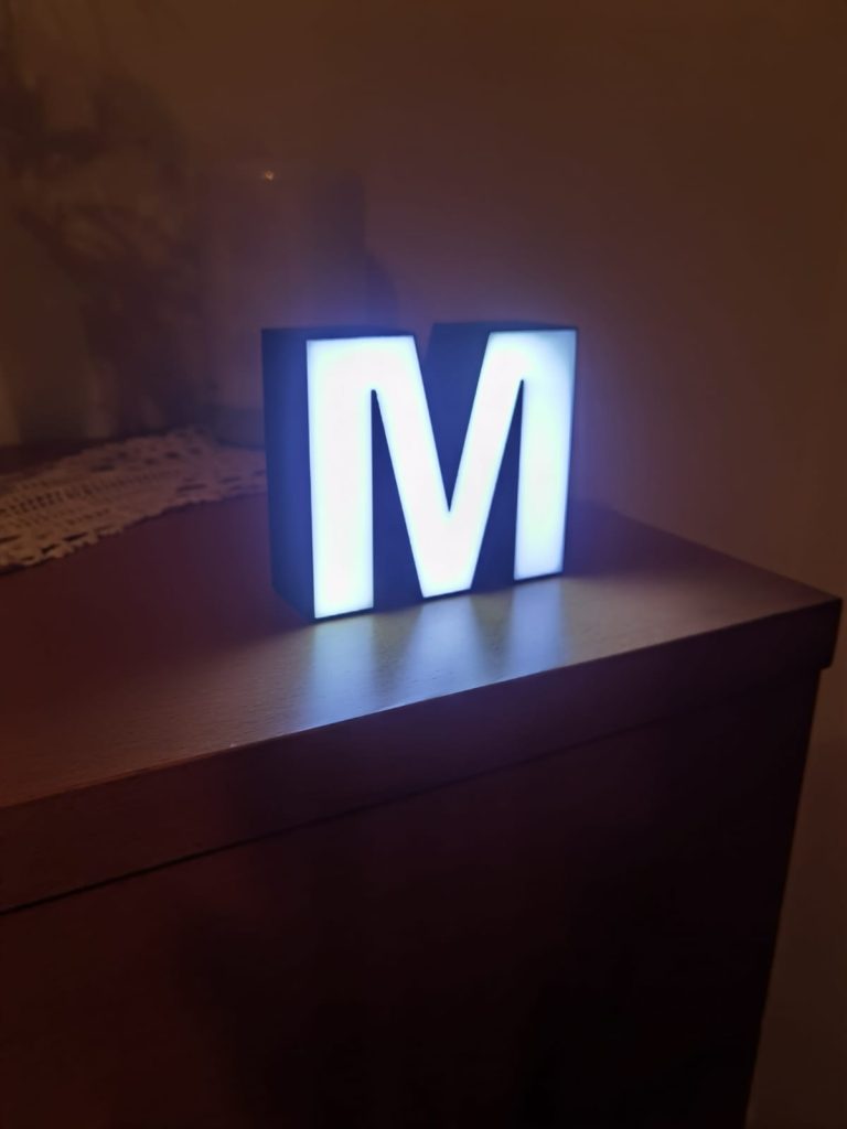 Candeeiro Led (Letra) - Fam'Art